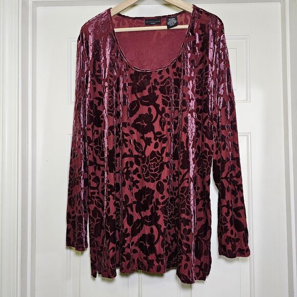 Apostrophe | Tops | Apostrophe Woman Burgundy Red Velvet Burnout Top ...